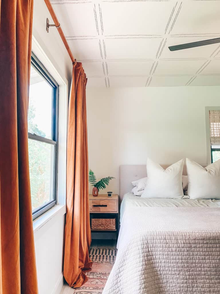 15 Ceiling Wallpaper Ideas To Steal For Your Next Room Makeover ...